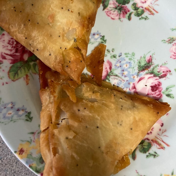 Waitrose Vegan no chicken samosa Review | abillion