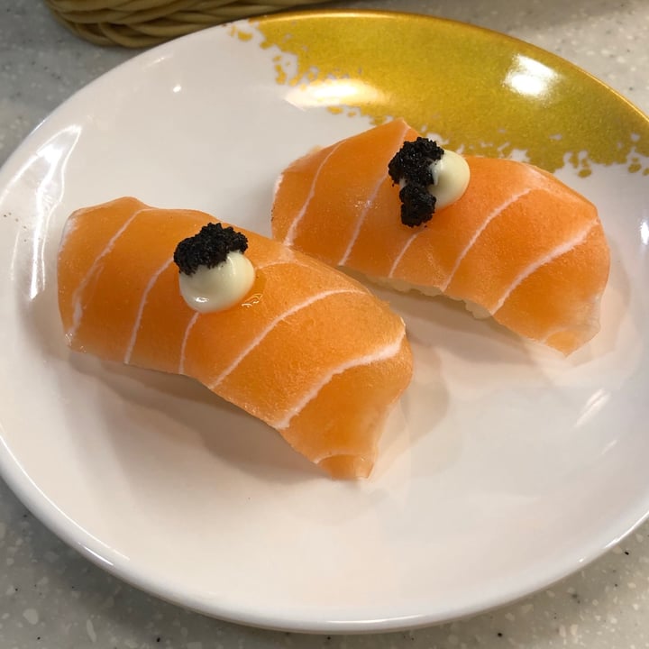 Saute Sushi Paya Lebar, Singapore Zalmon with Truffle Bits Review ...
