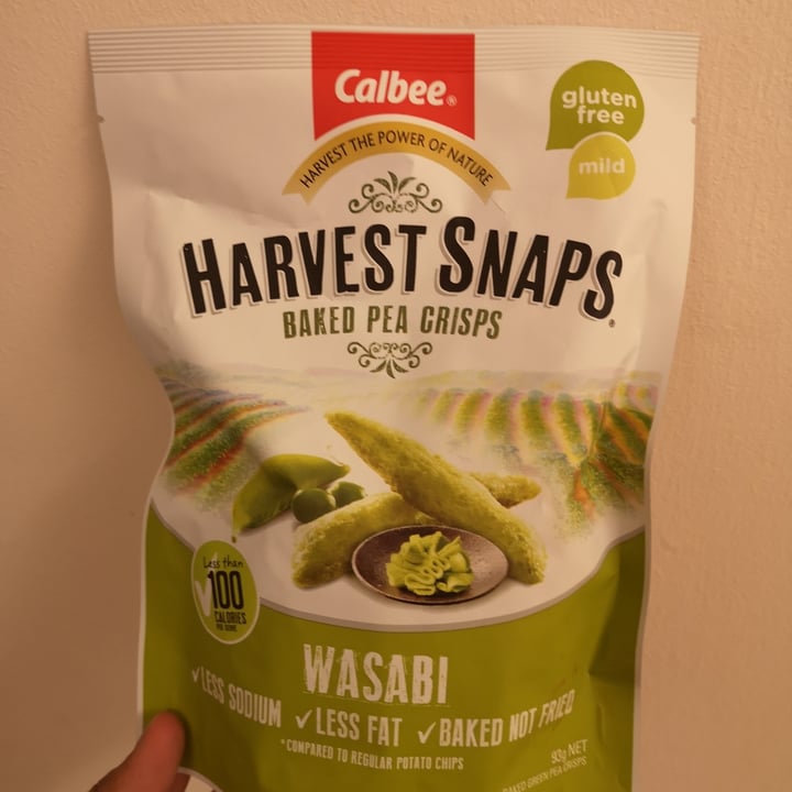 Calbee Harvest Snaps Wasabi Flavour Review | abillion