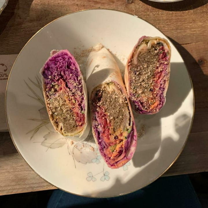 La Soperí Barcelona, Spain Durum De Falafel De Quinoa Y Frutos Secos ...