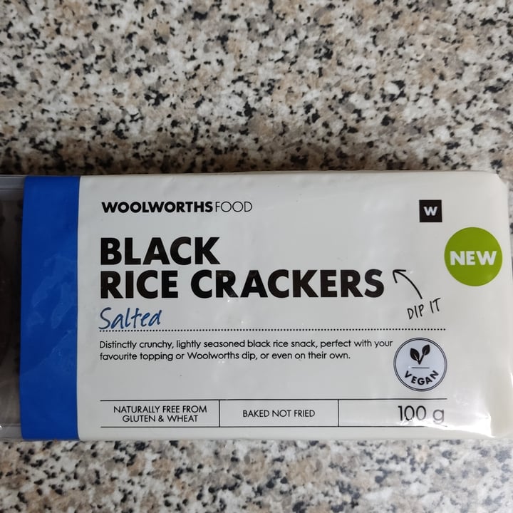 Woolworths Food Black rice crackers Review | abillion