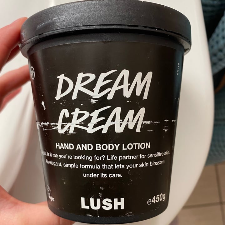 LUSH Fresh Handmade Cosmetics Dream Cream Review | abillion