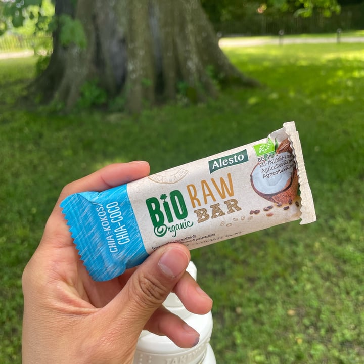 Alesto bio Chia-coco Raw Bar Review | abillion