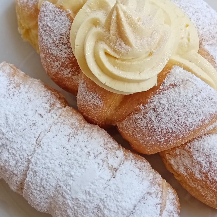 Forno Pasticceria Antico Porto Ravenna, Italy croissant crema chantilly ...