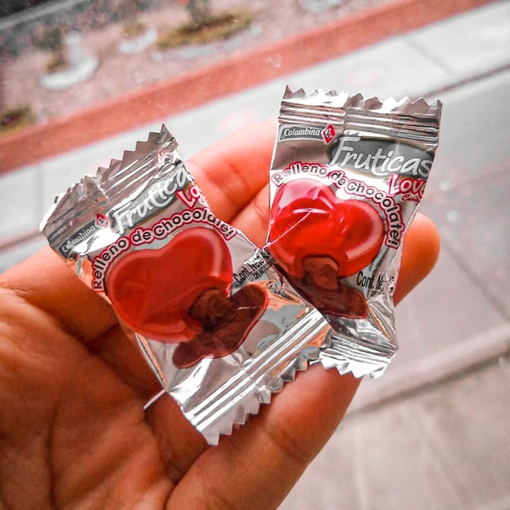 Colombina Fruticas Love Review | abillion