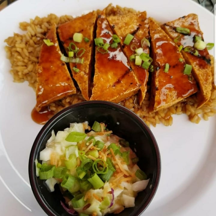 The Tilted Tiki Stillwater, United States Teriyaki tofu wings Review ...