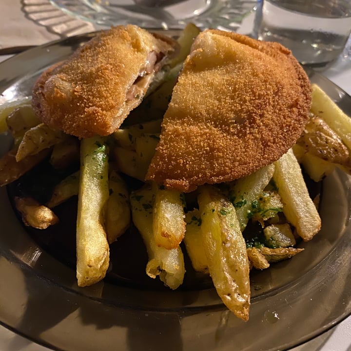 La Galla Tasca Vegana Gijón, Spain Quesadillas Review | abillion