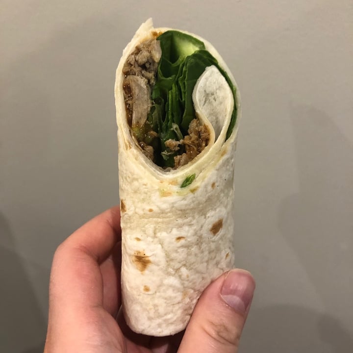 Plant Kitchen (M&S) Hoisin No Duck Wrap Review | abillion
