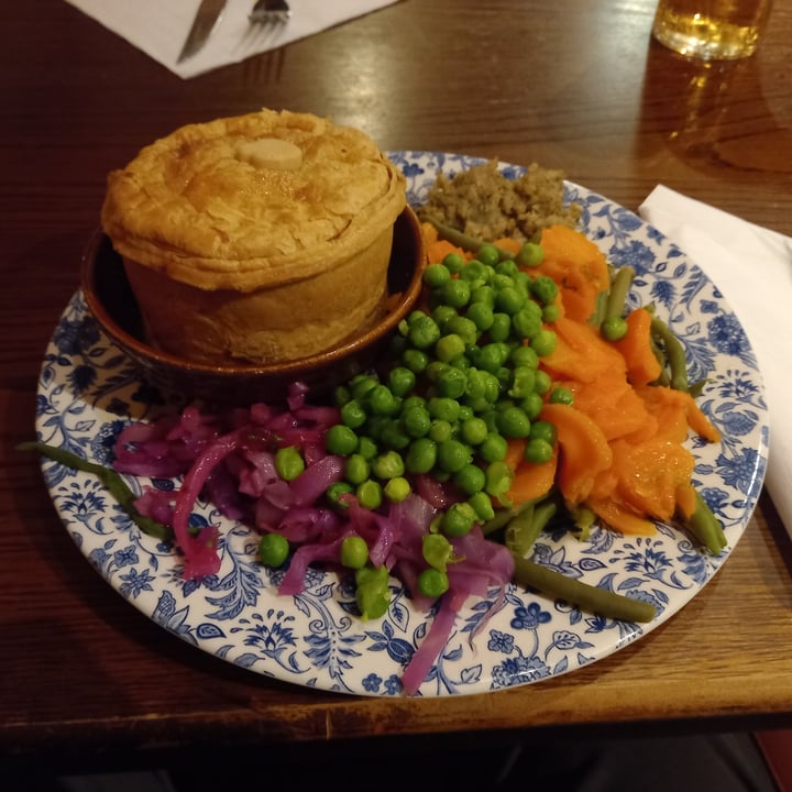 Toby Carvery Hall Green United Kingdom Roast Mushroom & Ale Pie Review ...