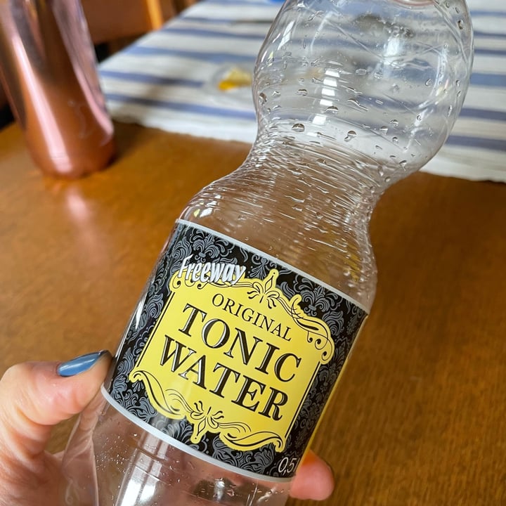 Freeway Acqua Tonica Review | abillion