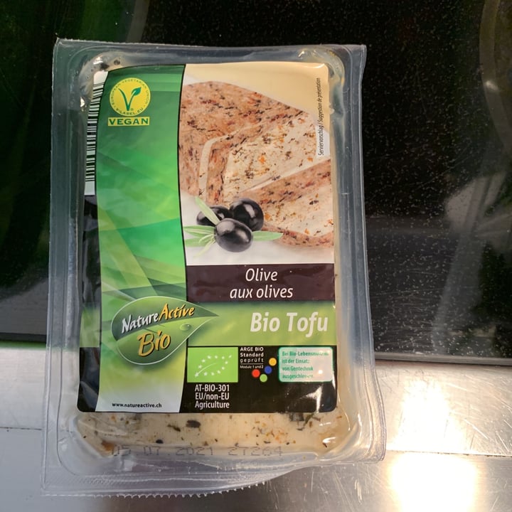 Aldi - Nature active bio Tofu aux Olives Review | abillion