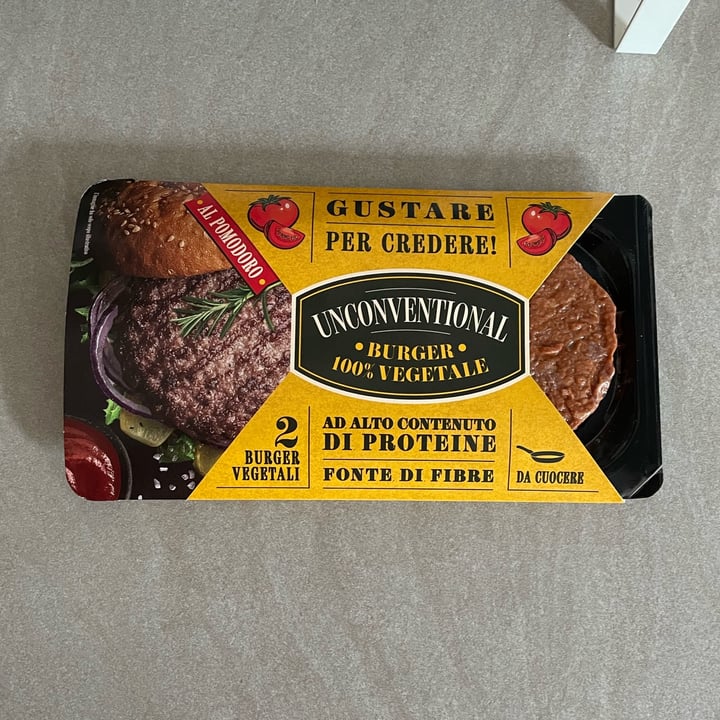 Unconventional Burger Vegetale Al Pomodoro - Tomato Burger Review ...