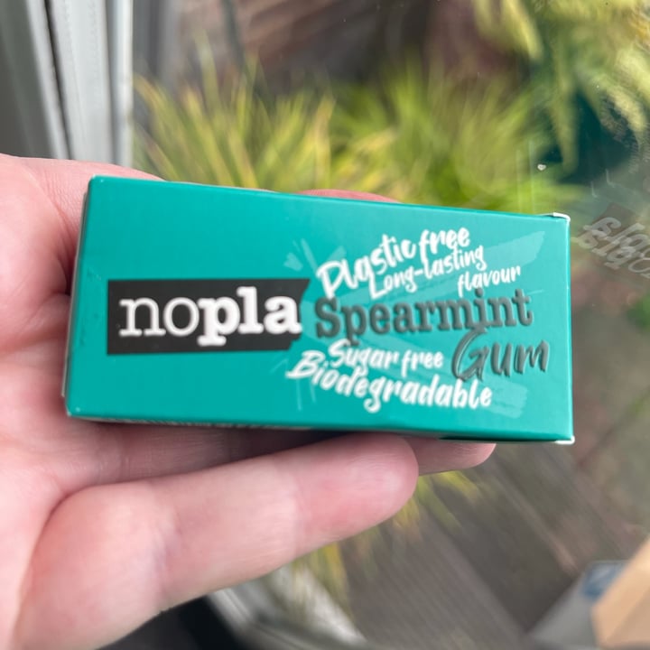 Nopla Plastic free spearmint gum Review | abillion