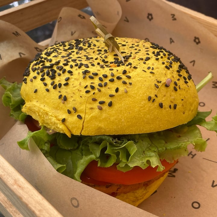 Flower Burger Roma Roma, Italy Spicy cecio Review | abillion