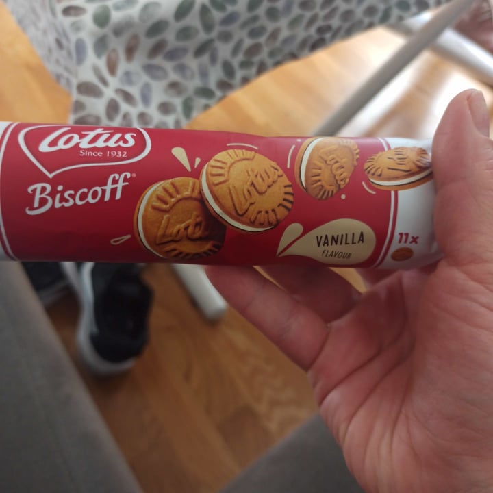 Lotus Biscoff Cream Biscuits Vanilla Flavour Review | abillion