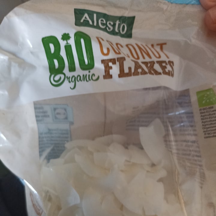 Alesto Coconut flakes Review | abillion