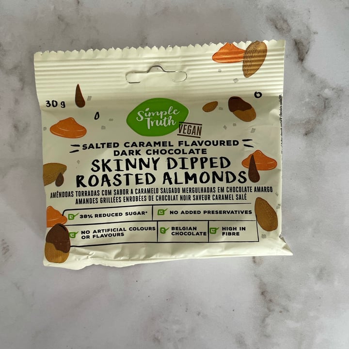 Simple Truth Salted Caramel Flavoured Dark Chocolate Skinny Dipped ...