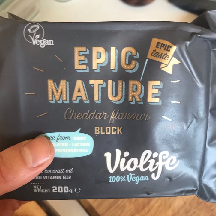 Violife Epic Mature Cheddar Flavour Block Review | abillion