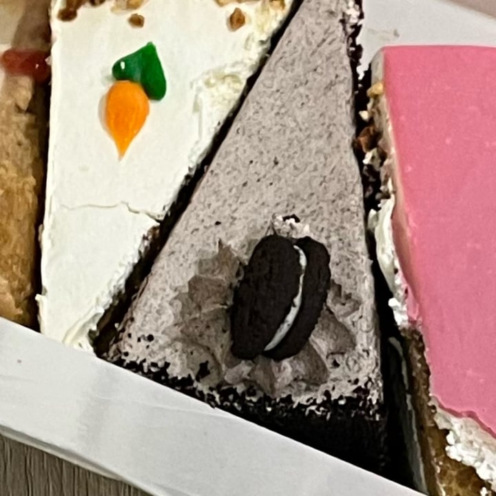 Freedom Cakes Madrid, Spain Tarta oreo Review | abillion