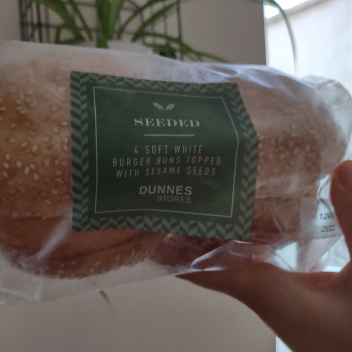 Dunnes Stores 4 soft white buns Review | abillion