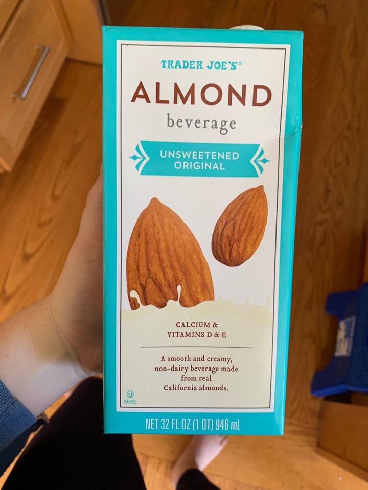 Trader Joe's Almond Beverage Unsweetened Original Review | abillion