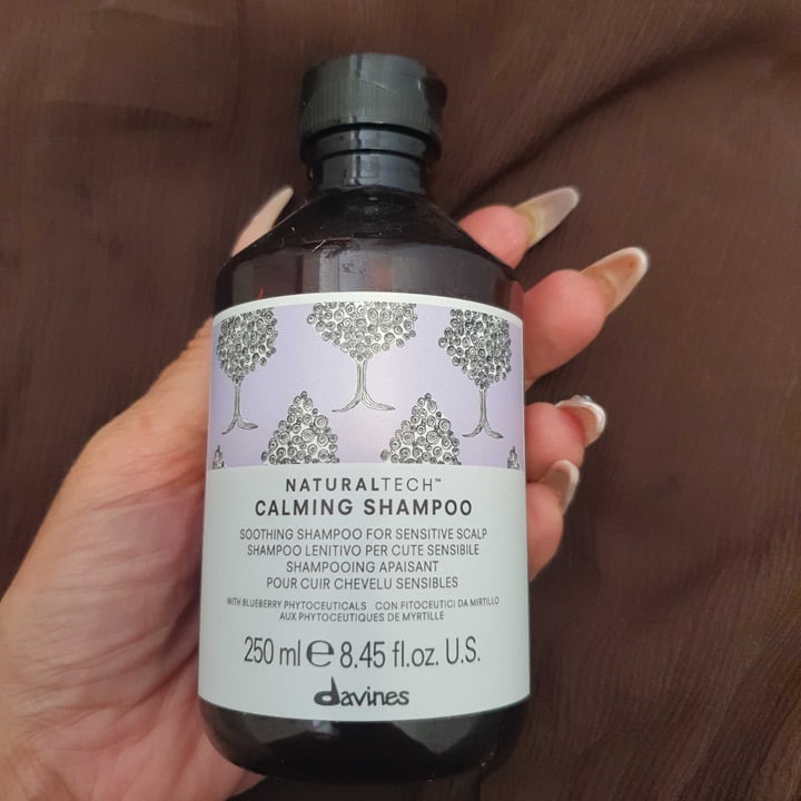 Davines Calming shampoo Review | abillion