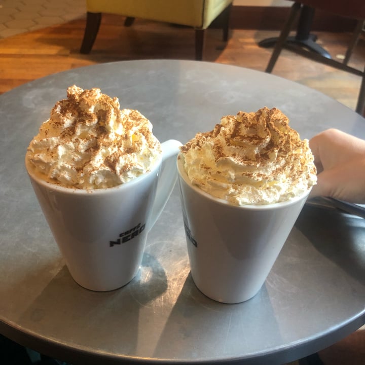 Caffe Nero Spiced Gingerbread Latte with Vegan Whipped Cream Review ...