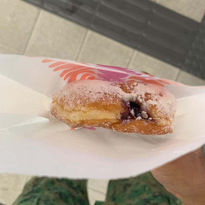 Dunkin' Donuts Tampines, Singapore Blueberry Filled Review | abillion