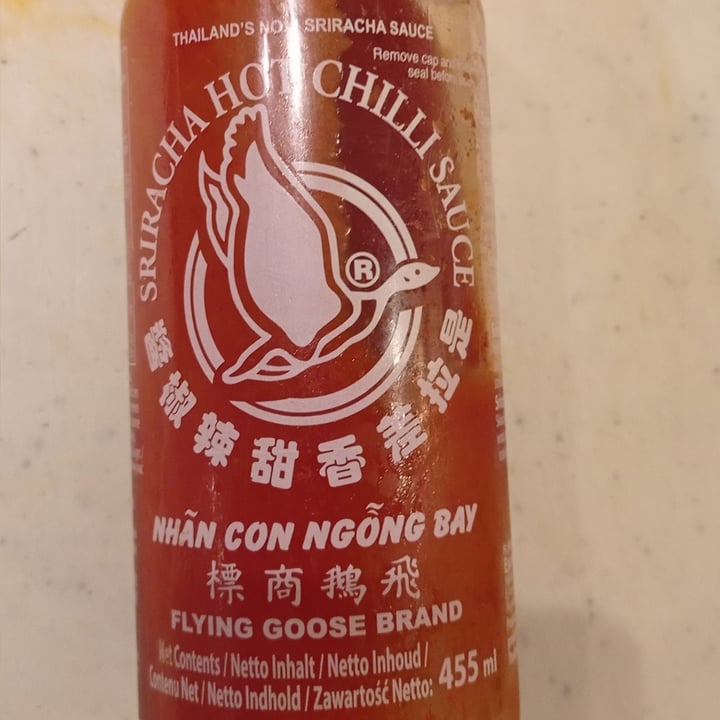 Flying Goose Brand Sriracha Hot Chilli Sauce Review | abillion