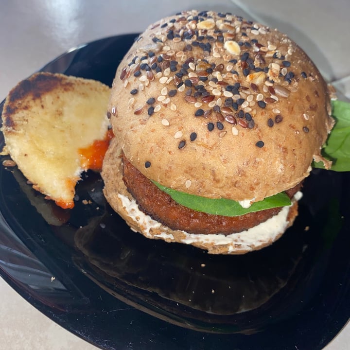 Fazenda Futuro Futuro Burger Review | abillion