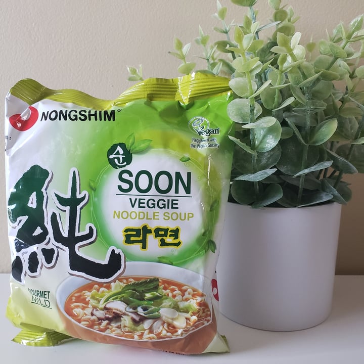 NONGSHIM (농심) SOON VEGGIE RAMYUN NOODLE SOUP Review | abillion