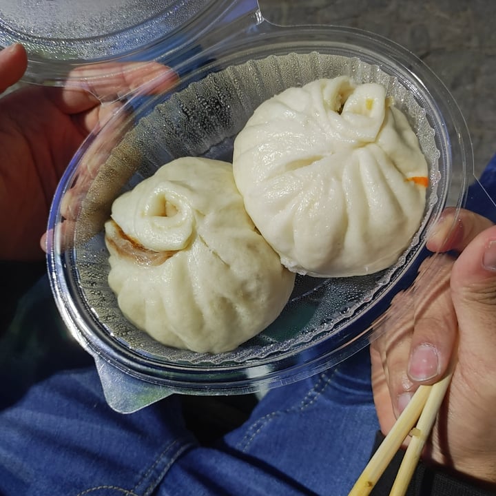 Delicious Baobing Milano, Italy Veg Baozi Review | abillion