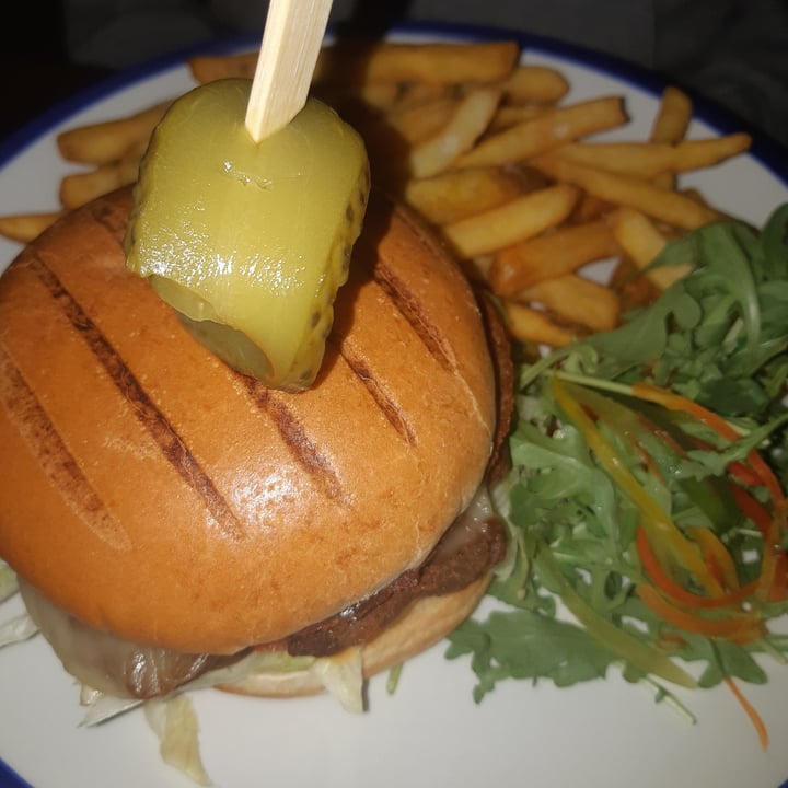 The Old House United Kingdom Vegan Burger Review | abillion