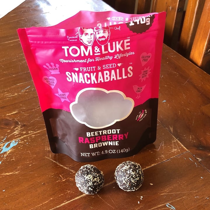Tom & Luke Fruit And Seed Snackaballs - Beetroot Raspberry Brownie Review | abillion