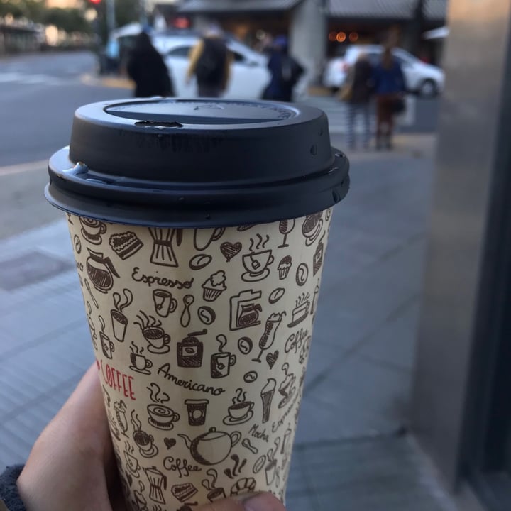 Frida cocina cafe AAU, Argentina Cafe con leche de almendras Review ...