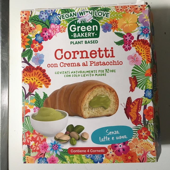 italian green bakery cornetti con crema al pistacchio Review | abillion