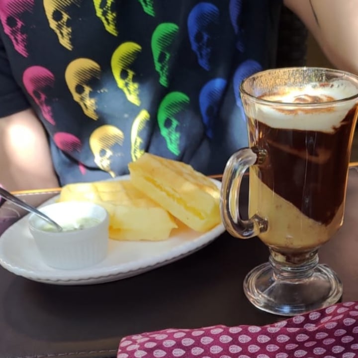 Café Despertar Ribeirânia, Brazil Waffles de Pão de Queijo Review ...