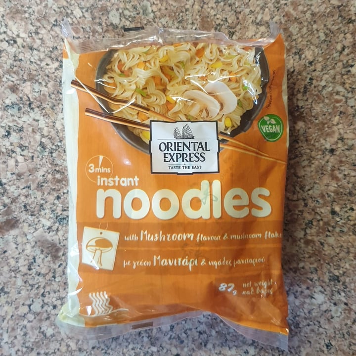 Oriental Express Instant noodles with mushrooms Review | abillion