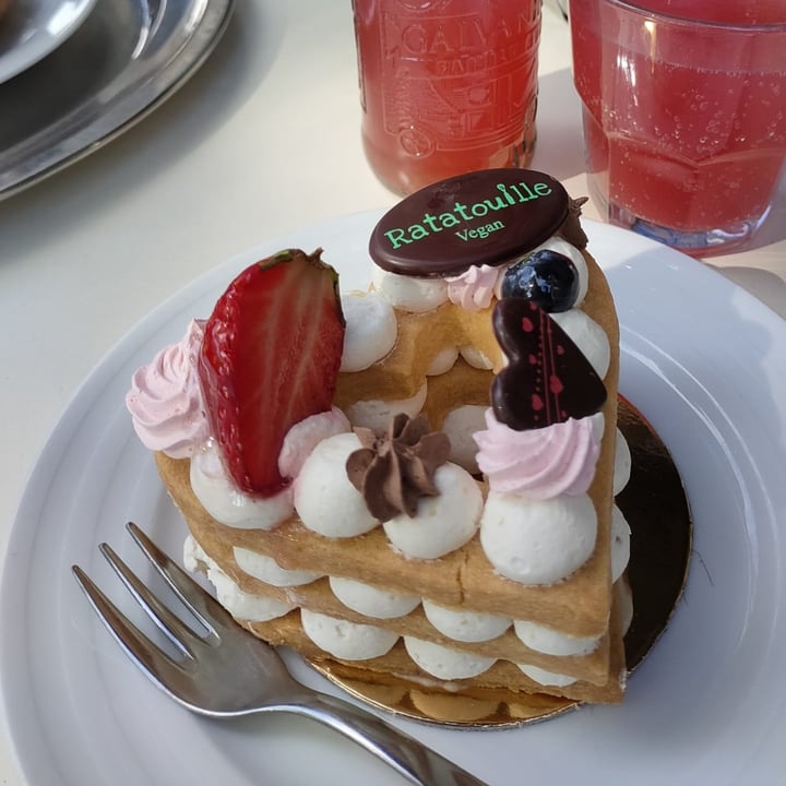 Ratatouille Vegan Food Torino, Italy Cuore Di Pasta Frolla Con Crema ...