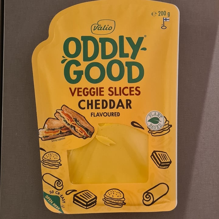 Valio Oddly good Veggie Slices Cheddar Review | abillion