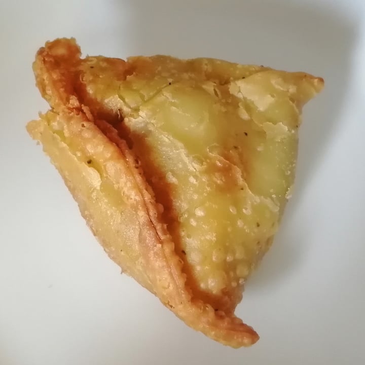 Agra Take Away Indiano Bologna, Italy Samosa Review | abillion