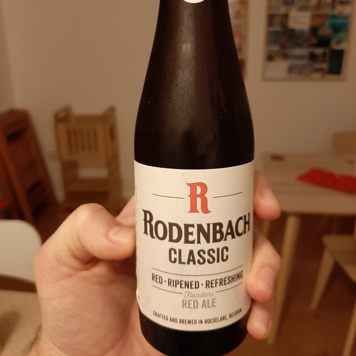 Rodenbach Classic Flanders red ale Review | abillion