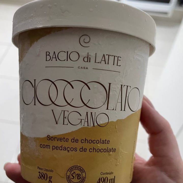 Bacio di latte Bacio di Latte vegano Cioccolato Belga Review | abillion