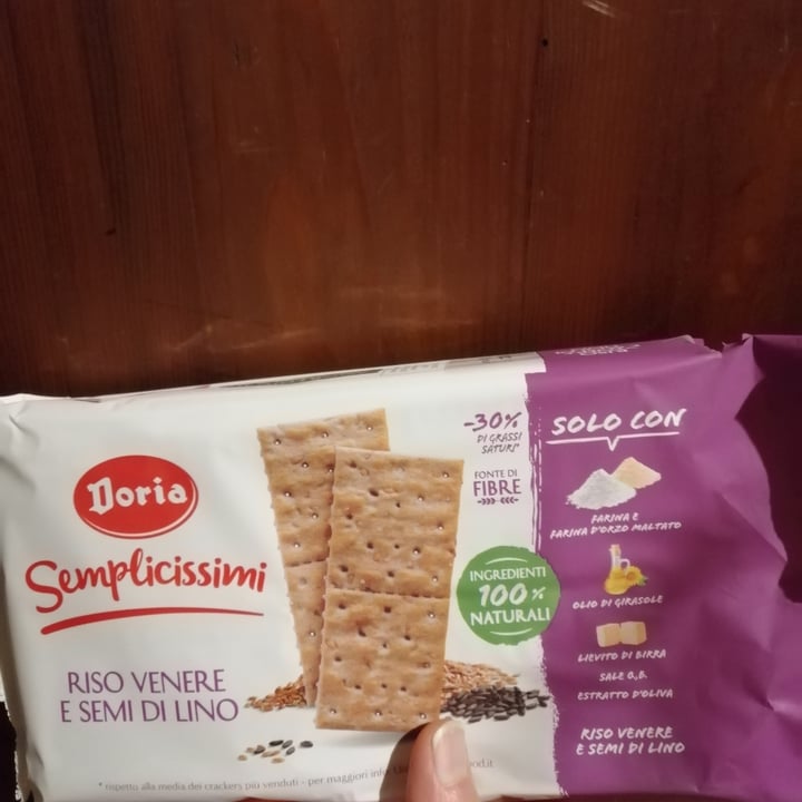 Doria Crackers al Riso Venere e Semi di Lino Review | abillion