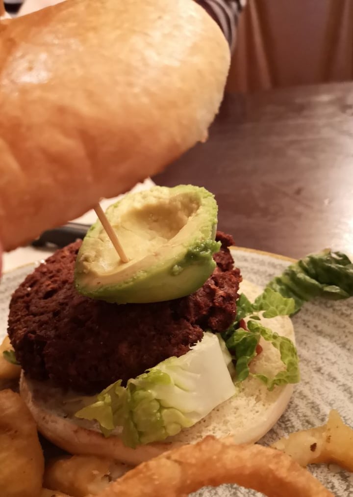 The Rocket United Kingdom Gourmet Vegan Burger Review | abillion