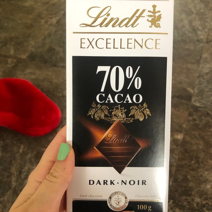 Lindt 70% Cocoa Dark Chocolate Excellence Bar Review | abillion