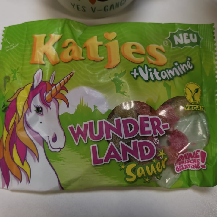 Katjes Wunderland Sauer + Vitamine Review | abillion