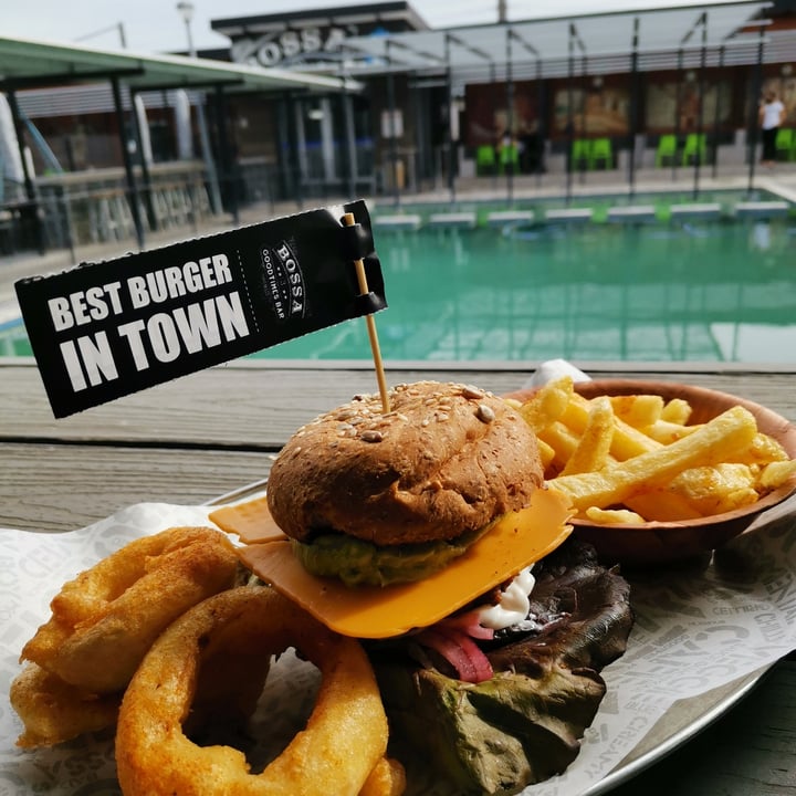 Bossa Social Cafe Cape Town, South Africa Beyond Burger With Cheddar ...