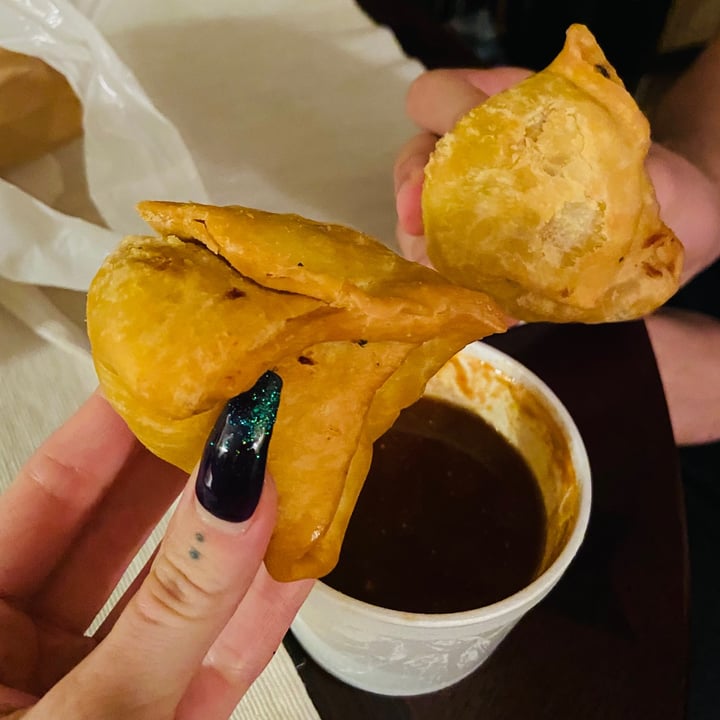Pushap Côte-Des-Neiges—Notre-Dame-De-Grâce, Montréal, Canada Samosas ...