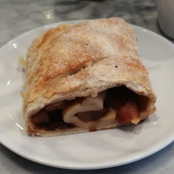 Casamadie Cesena, Italy Strudel Di Mele Review | abillion